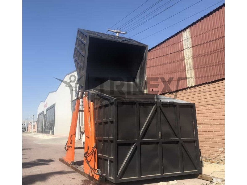 high lift side dump box for silage harvesting
