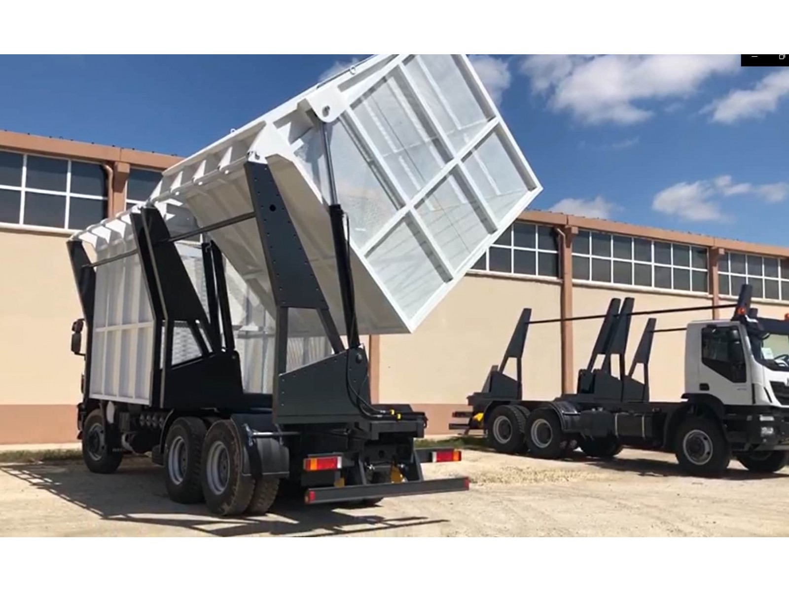 Sugarcane Tipper Trailer / Self Tipping Body